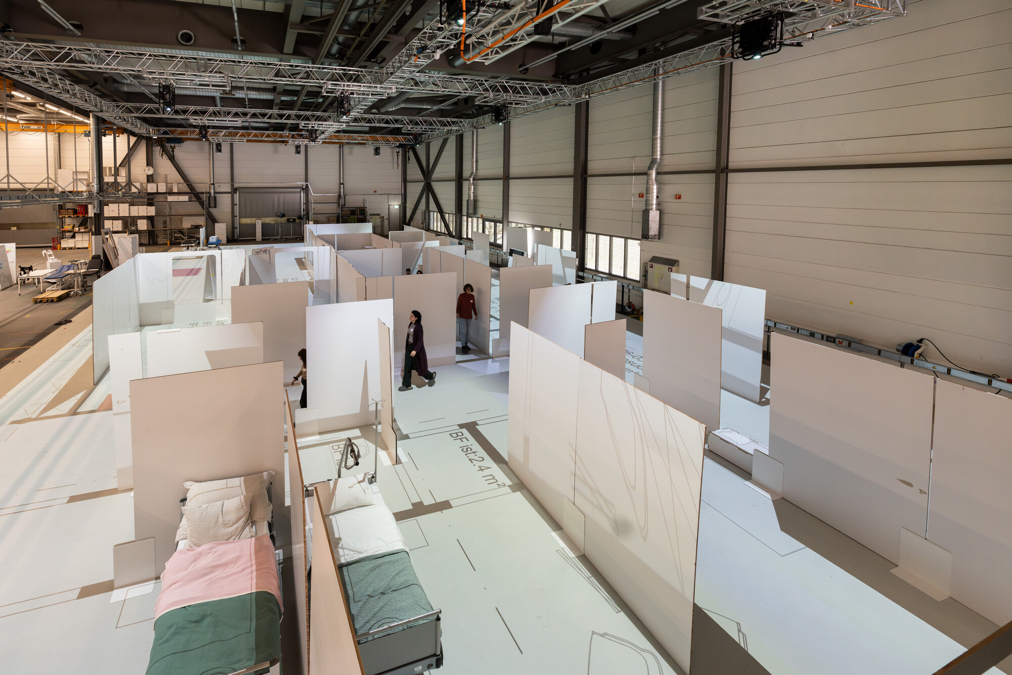 Extended-Reality Simulation Area | Swiss Center for Design and Health