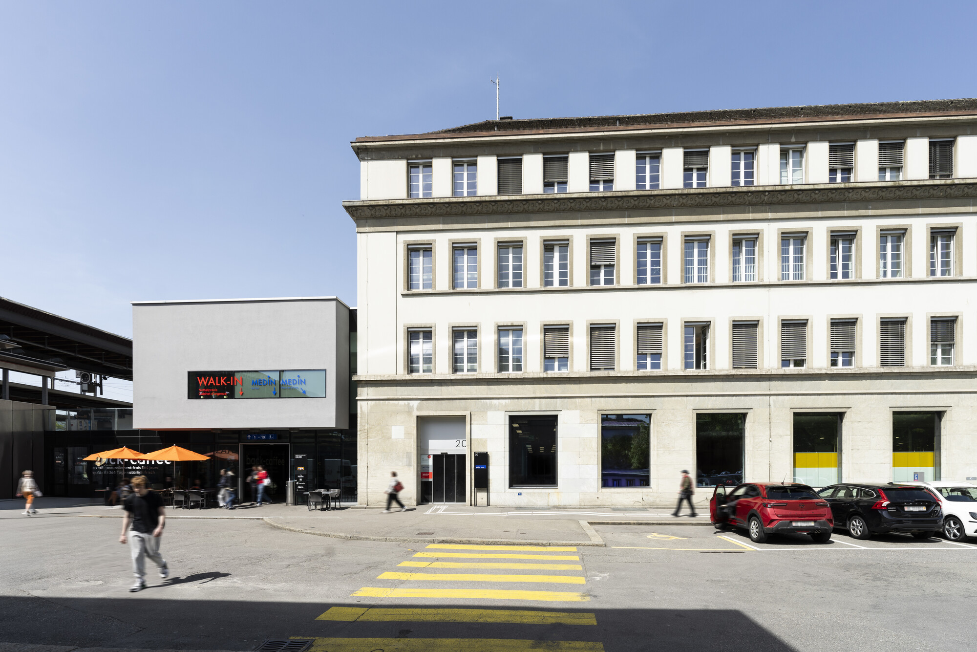 New outpatient clinic MEDIN Biel/Bienne | Swiss Center for Design and ...